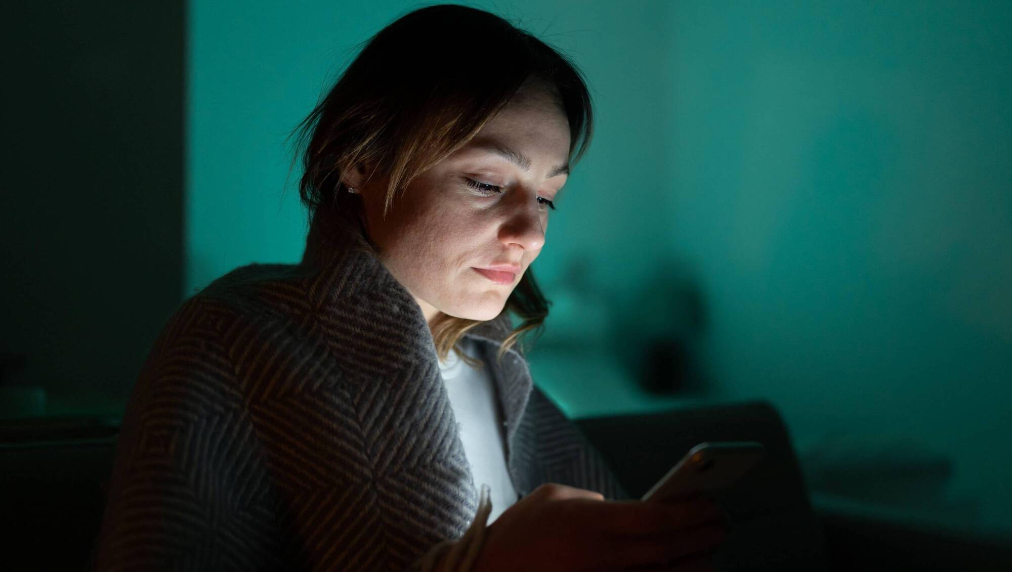 Can’t stop endlessly scrolling? Tips to help you take back control