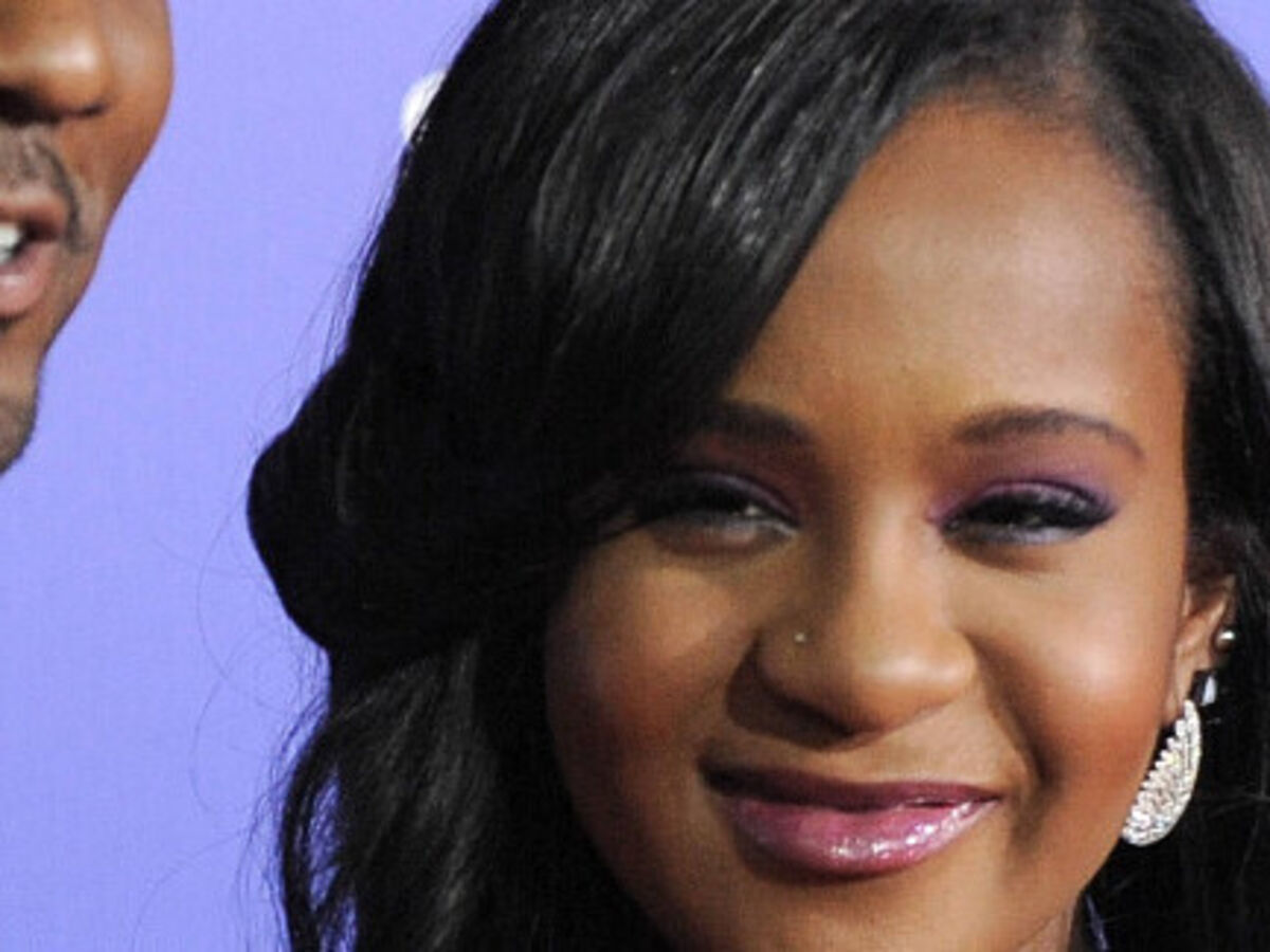 Whitney Houston Last Photo In Casket