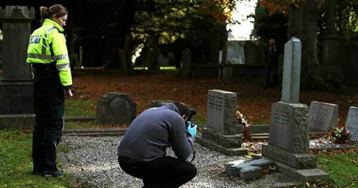 Headstone of WT Cosgrave among 13 damaged at Dublin cemetery