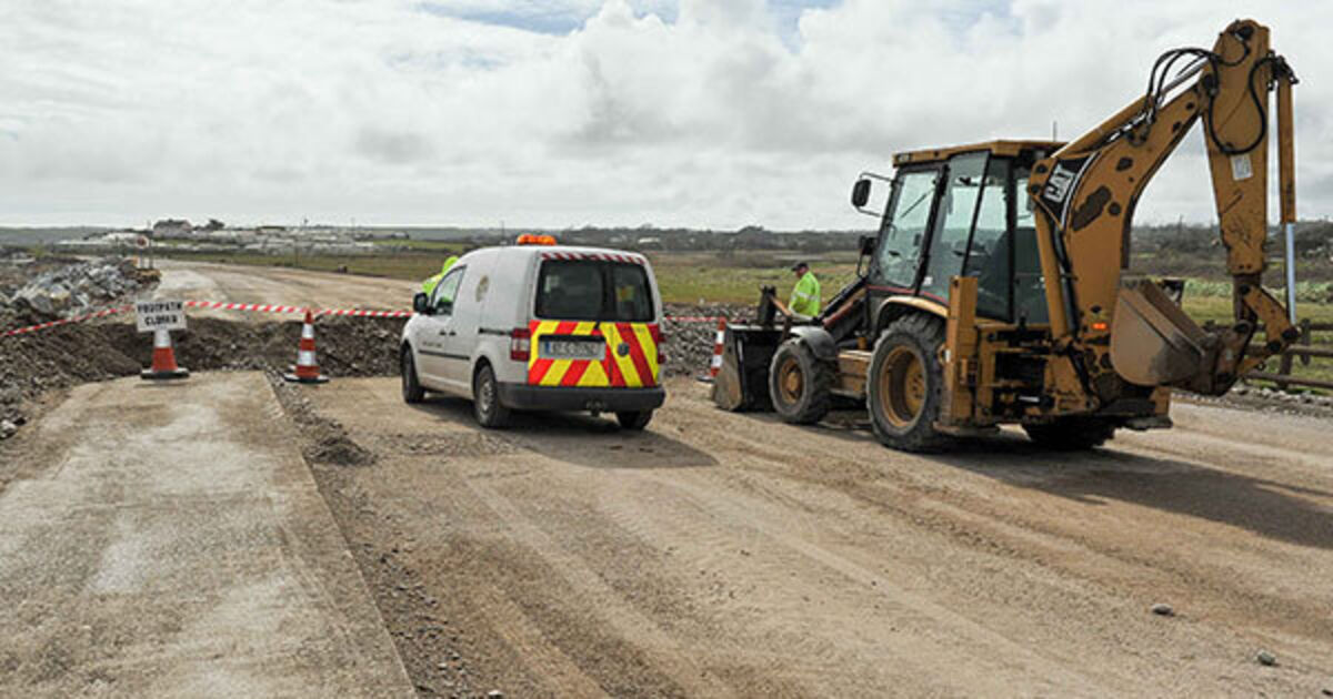 Locals liken waves to 'small earthquake' that inflicted major storm ...