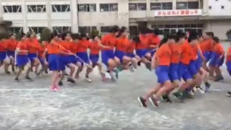 Watch Japanese school kids perform the best skipping rope routine you ...