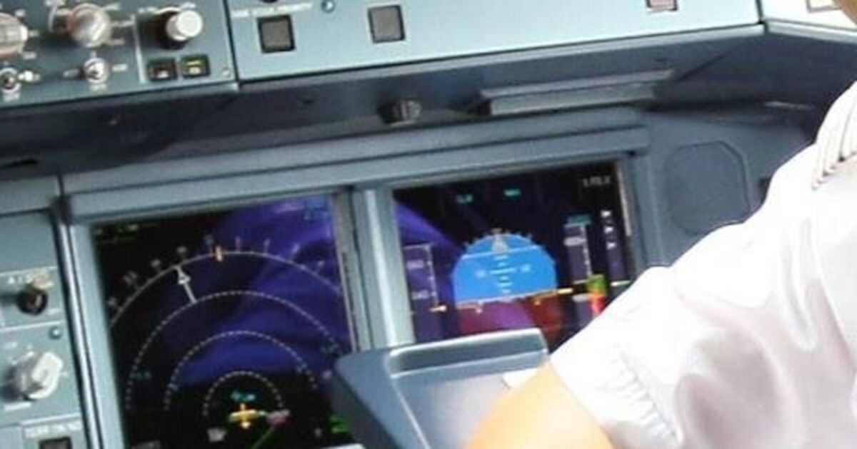 Co-pilot passed out in cockpit before landing