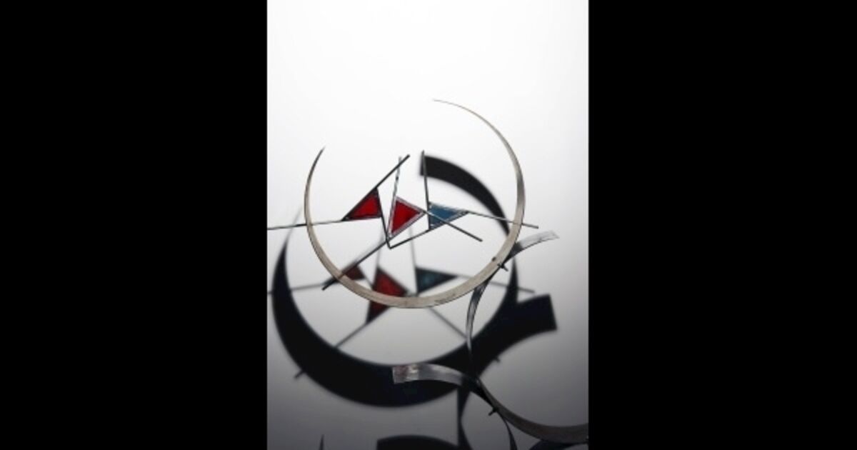 Cork artist OisIn Burke's exhibition to open in Waterford