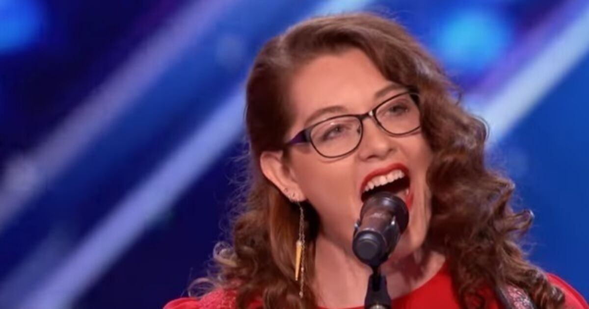 Deaf singer wows the crowds on America's Got Talent