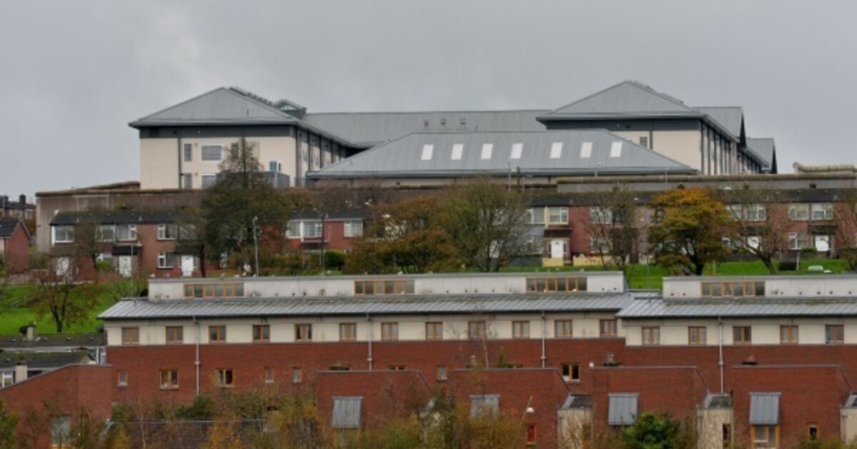 Officers coax inmate down from roof of Cork Prison after 16 hours