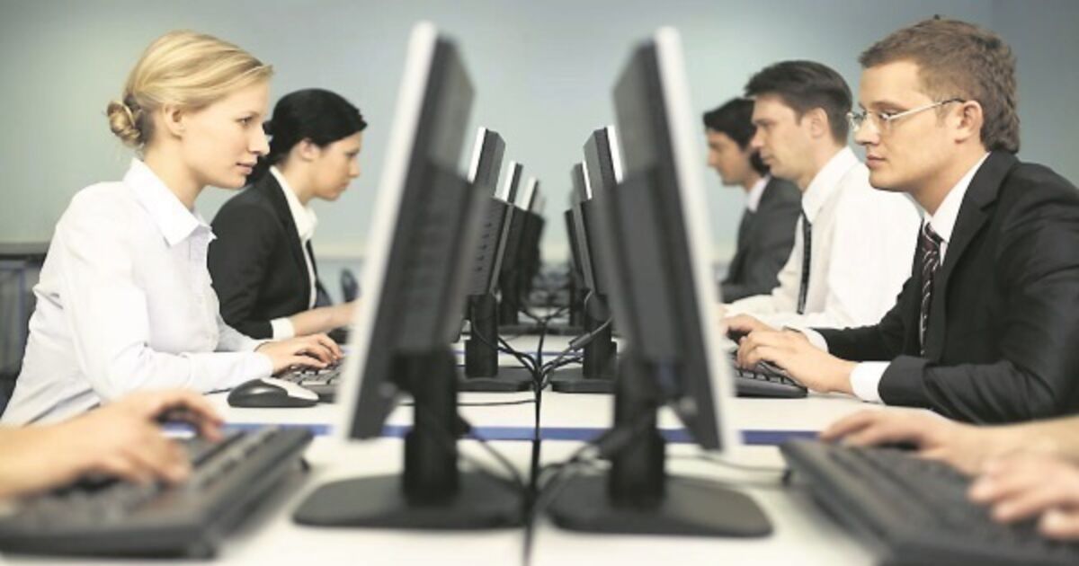 5 of the most awkward work situations and how to handle them