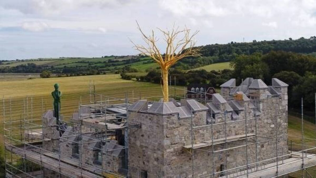 Belvelly Castle owners go for gold with stunning sculpture