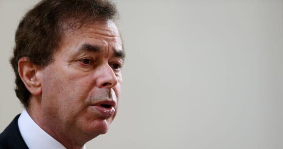 Seán Guerin 'needs to explain himself' over McCabe report, says Shatter