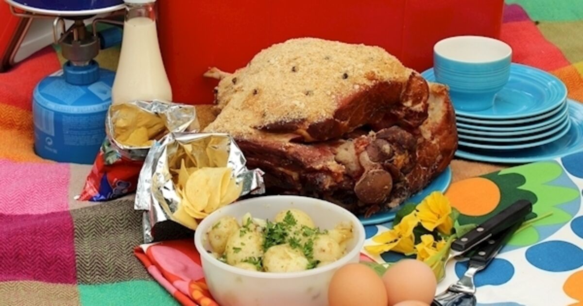 Learn how to picnic like a pro this summer