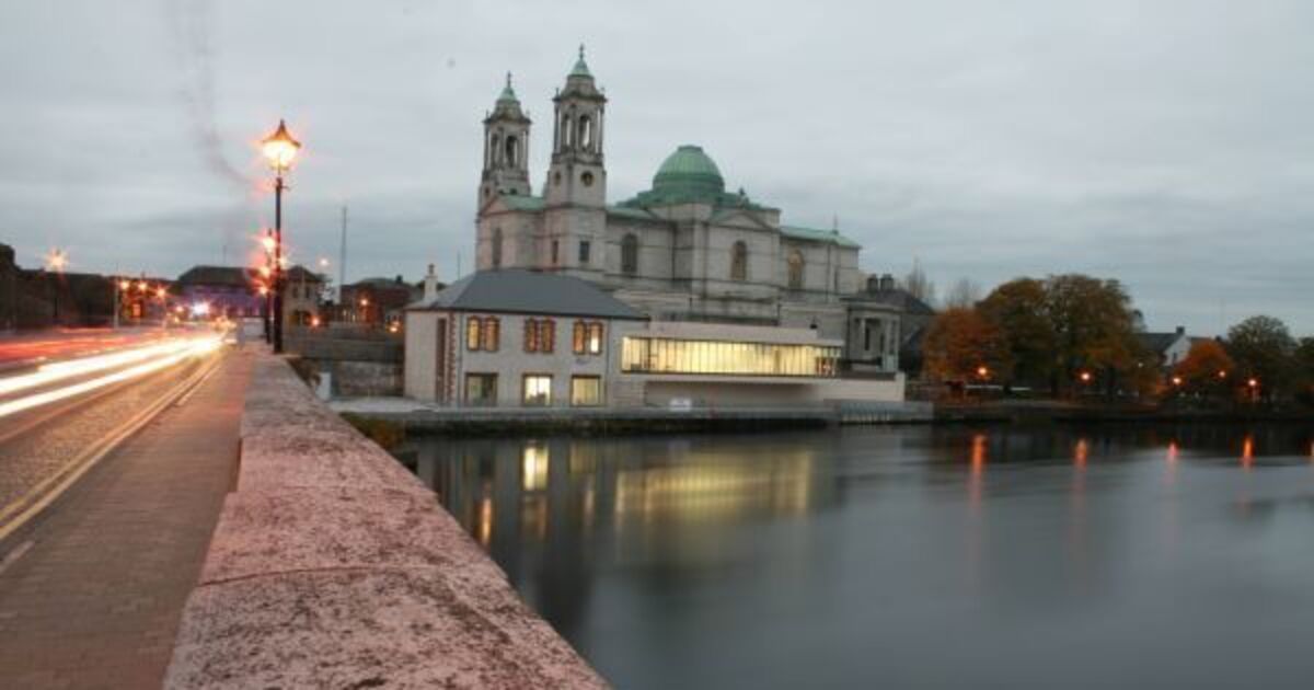 Athlone gallery completed ahead of schedule