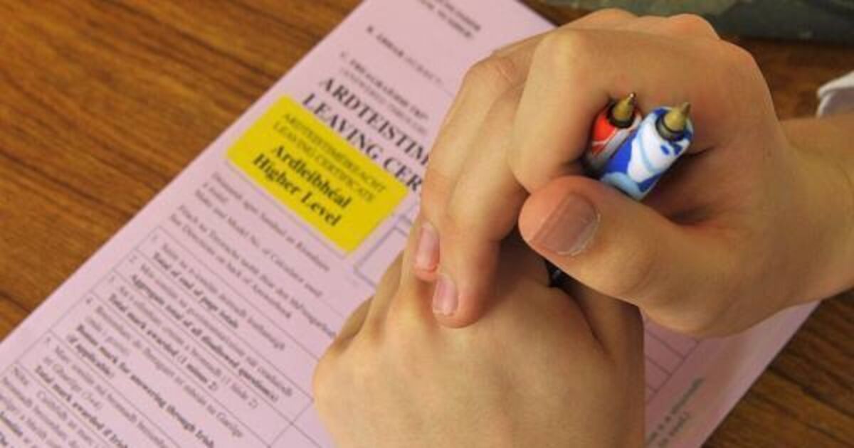 Students ‘memorising answers’ for English exam