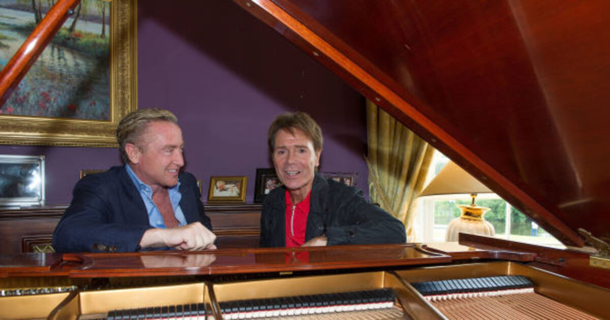Flatley and Richard strike a chord
