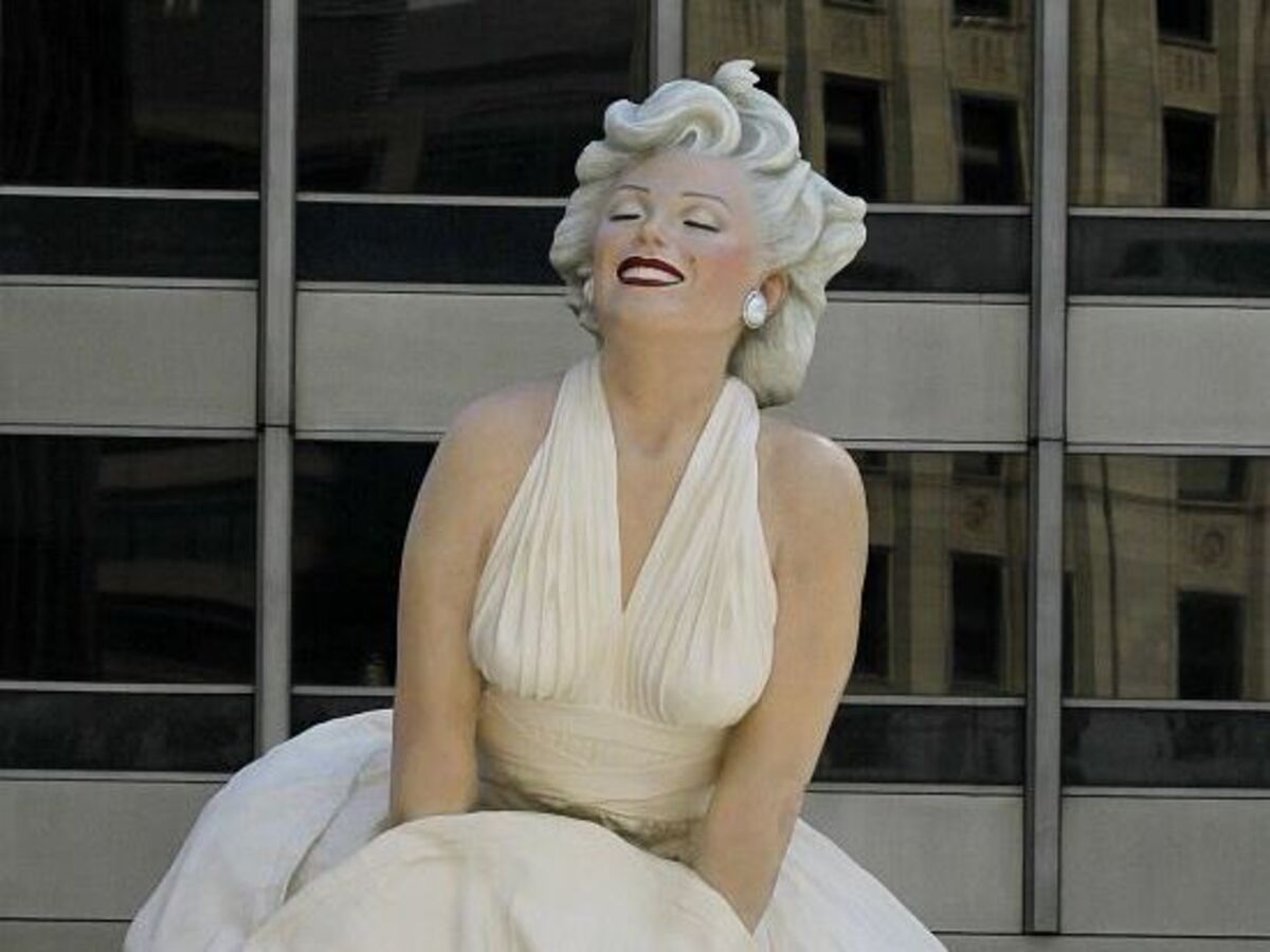 Marilyn Monroe Wedding Theme