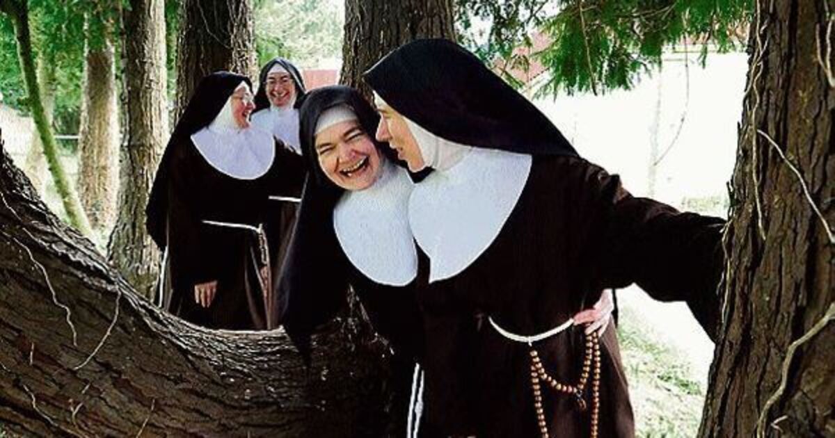 Nuns to break habit and give public thanks