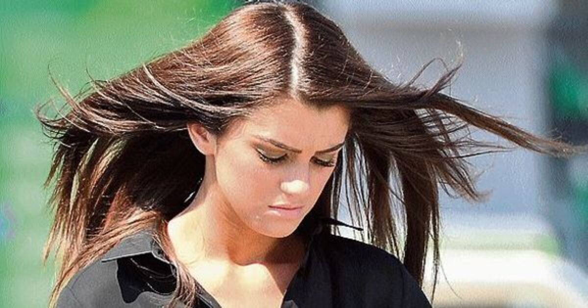 Gale-force model sweeps Rory away