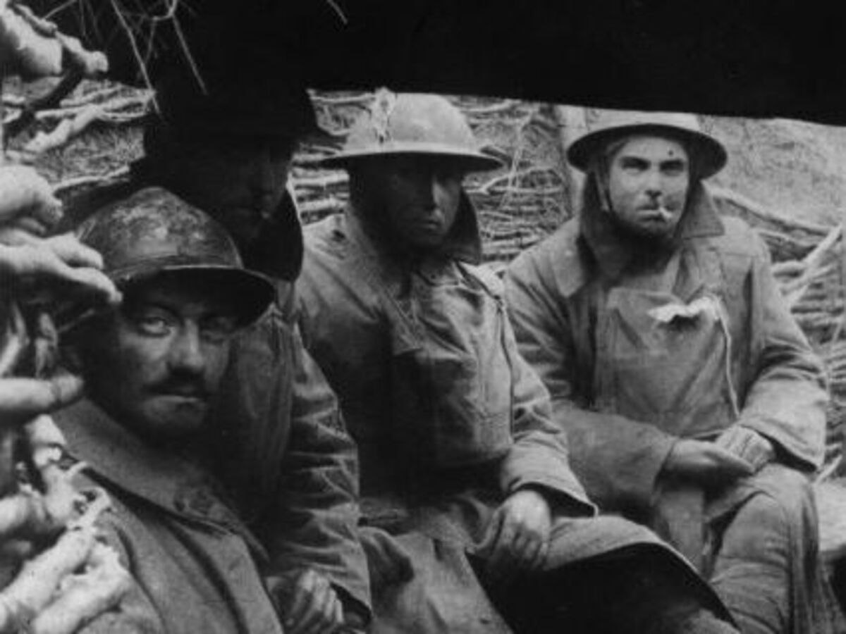 World War 1 Soldiers Fighting