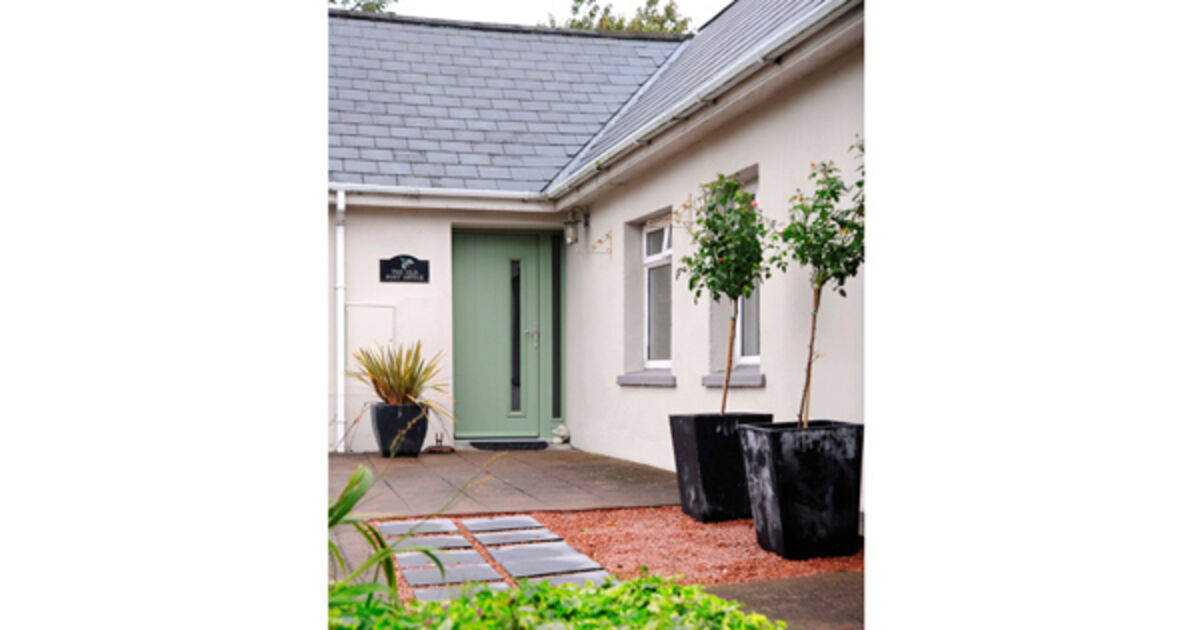 Quality cottage in Cork’s Dunderrow worth viewing post haste...