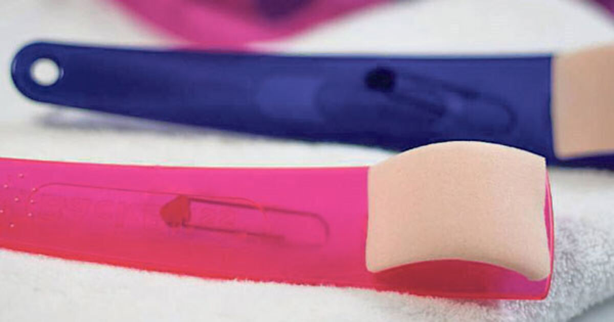 Keep yourself covered with this ingenious sun cream applicator