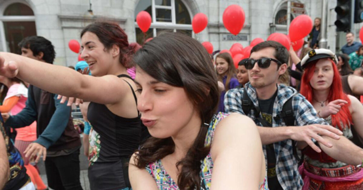 VIDEO : Cork Midsummer Festival off to a colourful start