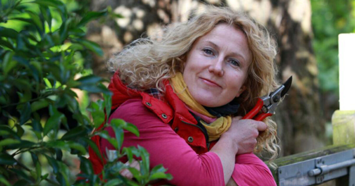 Kitty Scully talks hoes and mulches