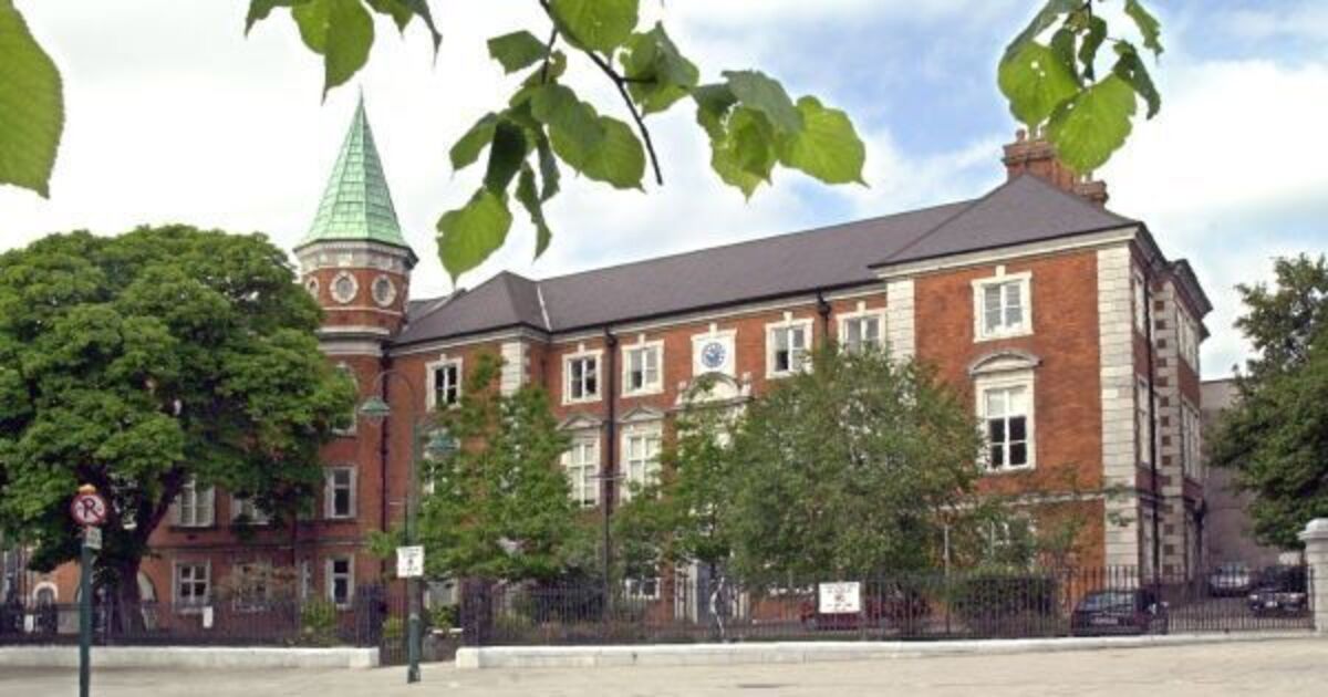 Classical Review: Sinéad O’Halloran & Conor Palliser Crawford Gallery, Cork