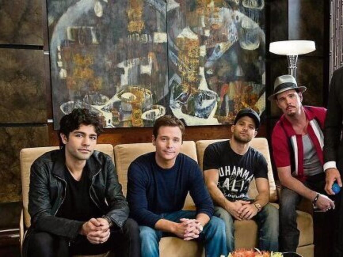 Entourage Sloan Three Way