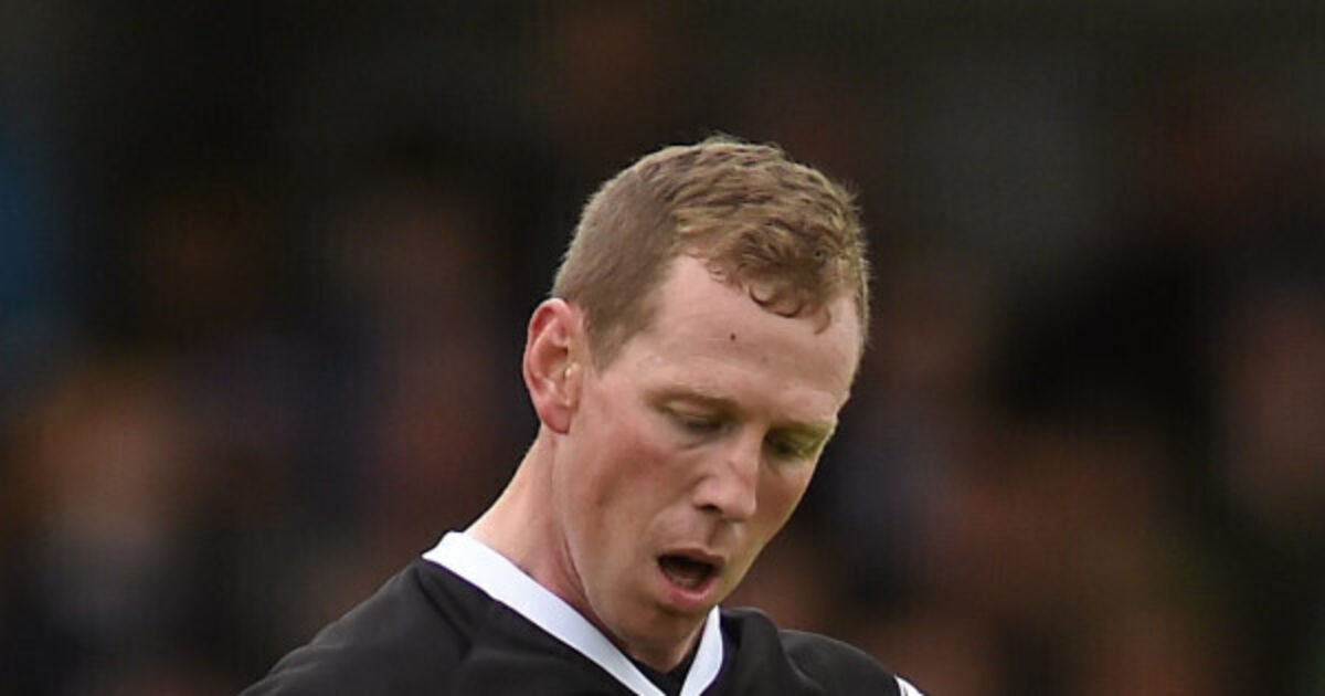 Adrian Marren points the way for Sligo