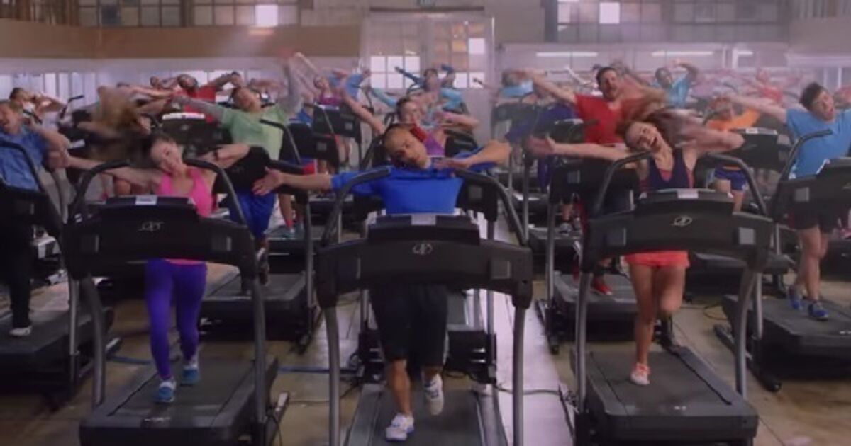 This 40 treadmills, 1 dance routine video will make you want to hit the ...