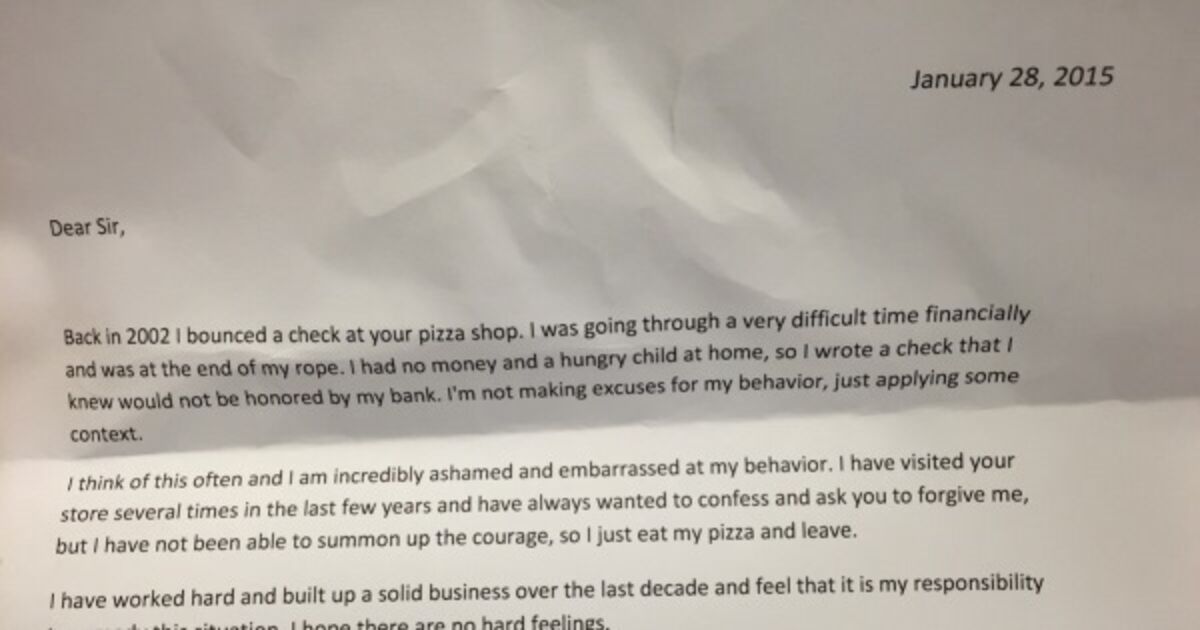 Customer who stole a pizza pays his debt - 13 years later