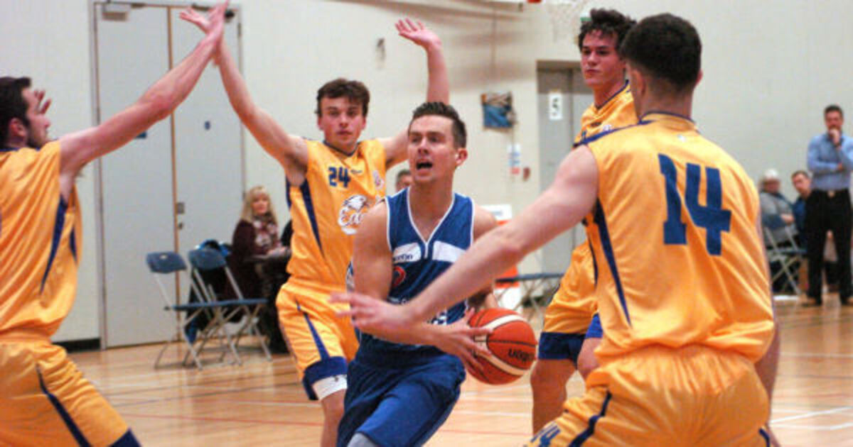 UCD Marian confirm status as top contenders