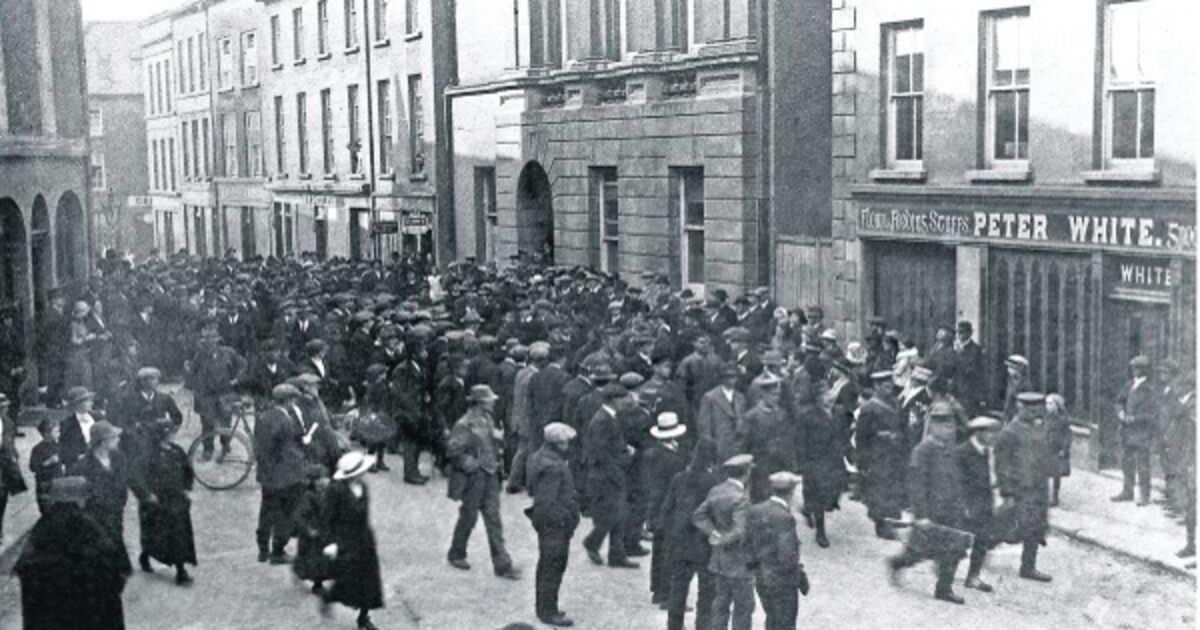 Enniscorthy’s outgunned rebels fight losing battle