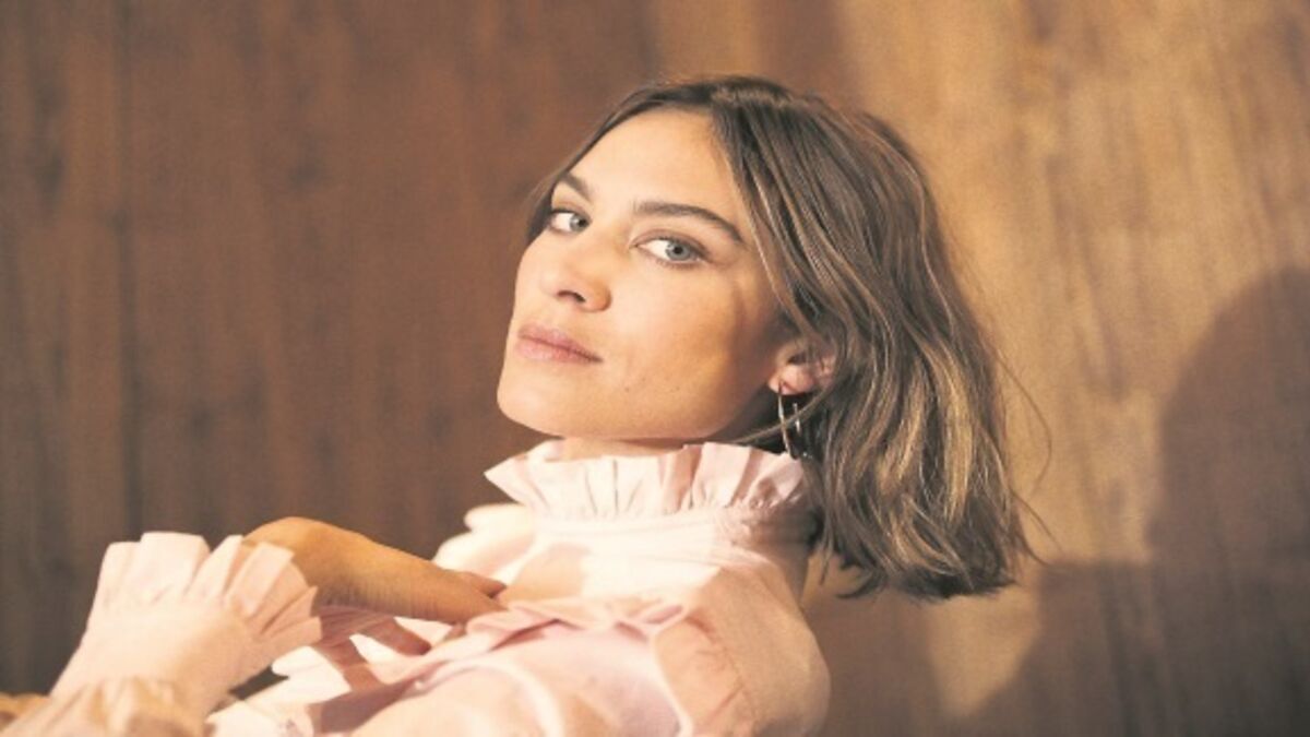 Alexa Chung Modelling For Urban Outfitters