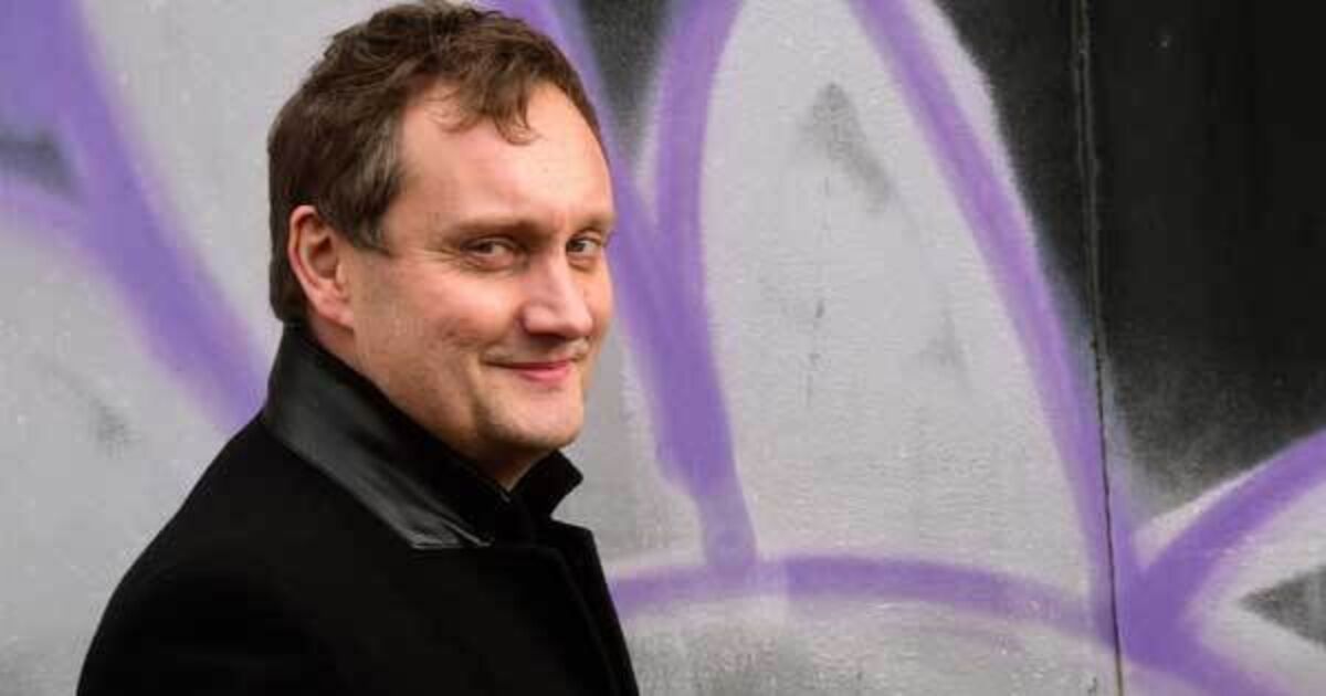 Mario Rosenstock is taking the show on the road