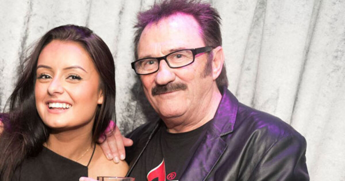 This photo of a girl posing with the Chuckle Brothers created the most ...