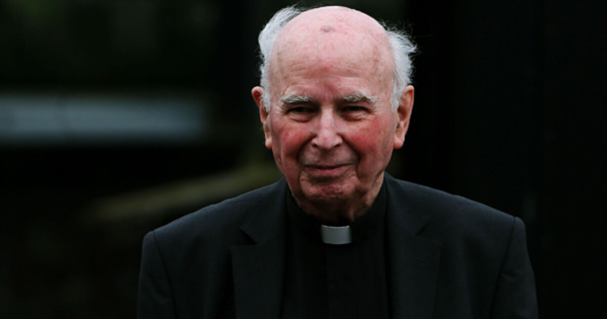 Bishop Edward Daly dies