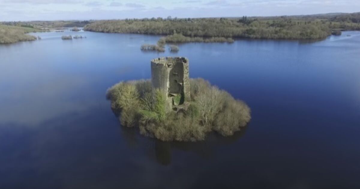 This footage shows off Clough Oughter Castle in Cavan and it is beautiful