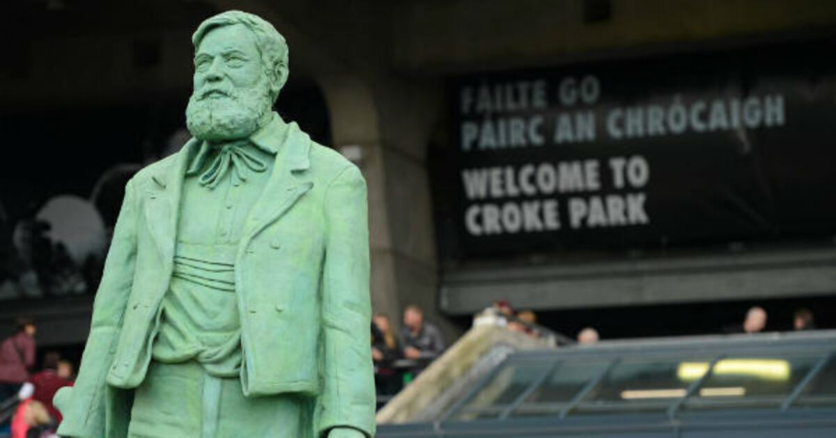 What if Michael Cusack had stuck with rugby?