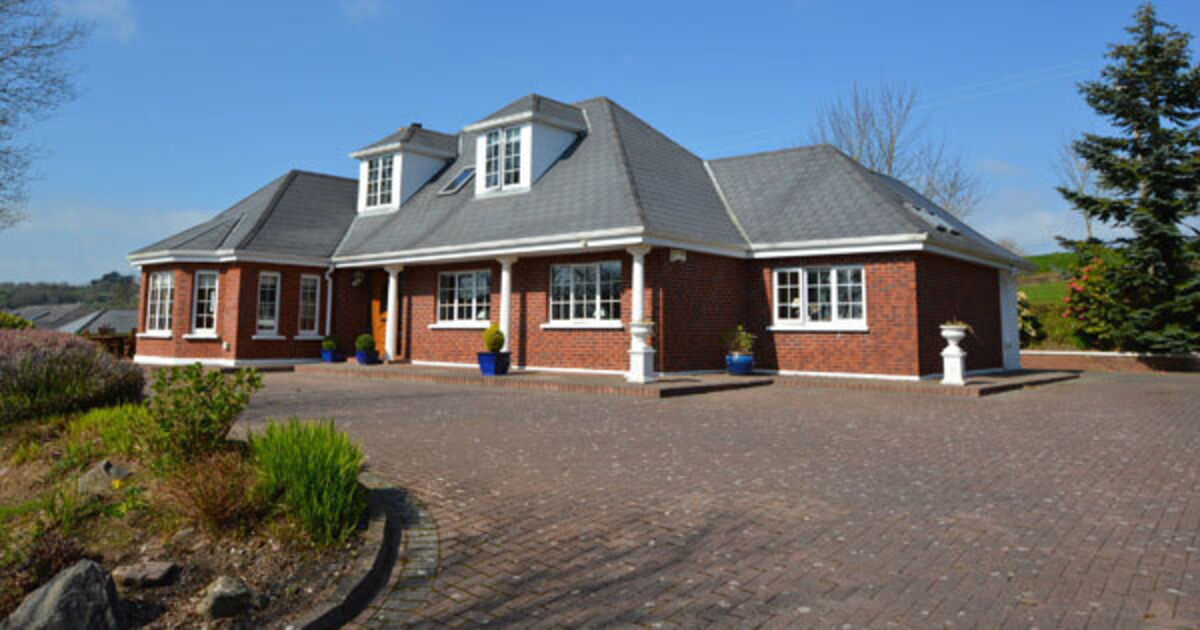 Gallery: Lofty perch in Cork Harbour on market for €500,000