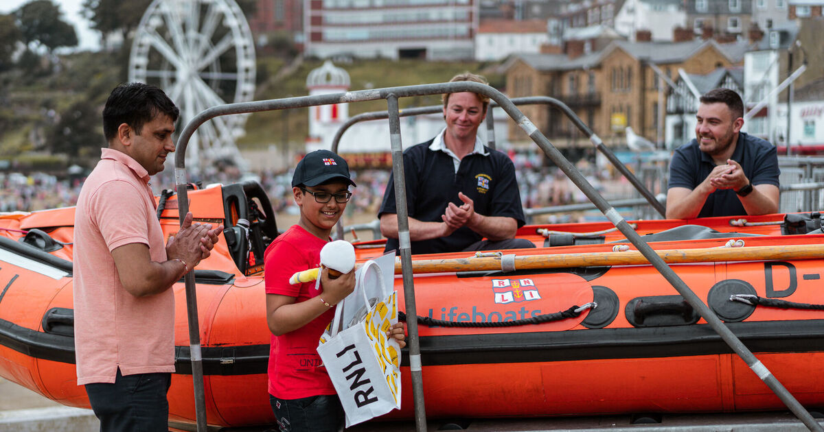 Boy who used 'Float To Live' technique to survive in water for an hour ...