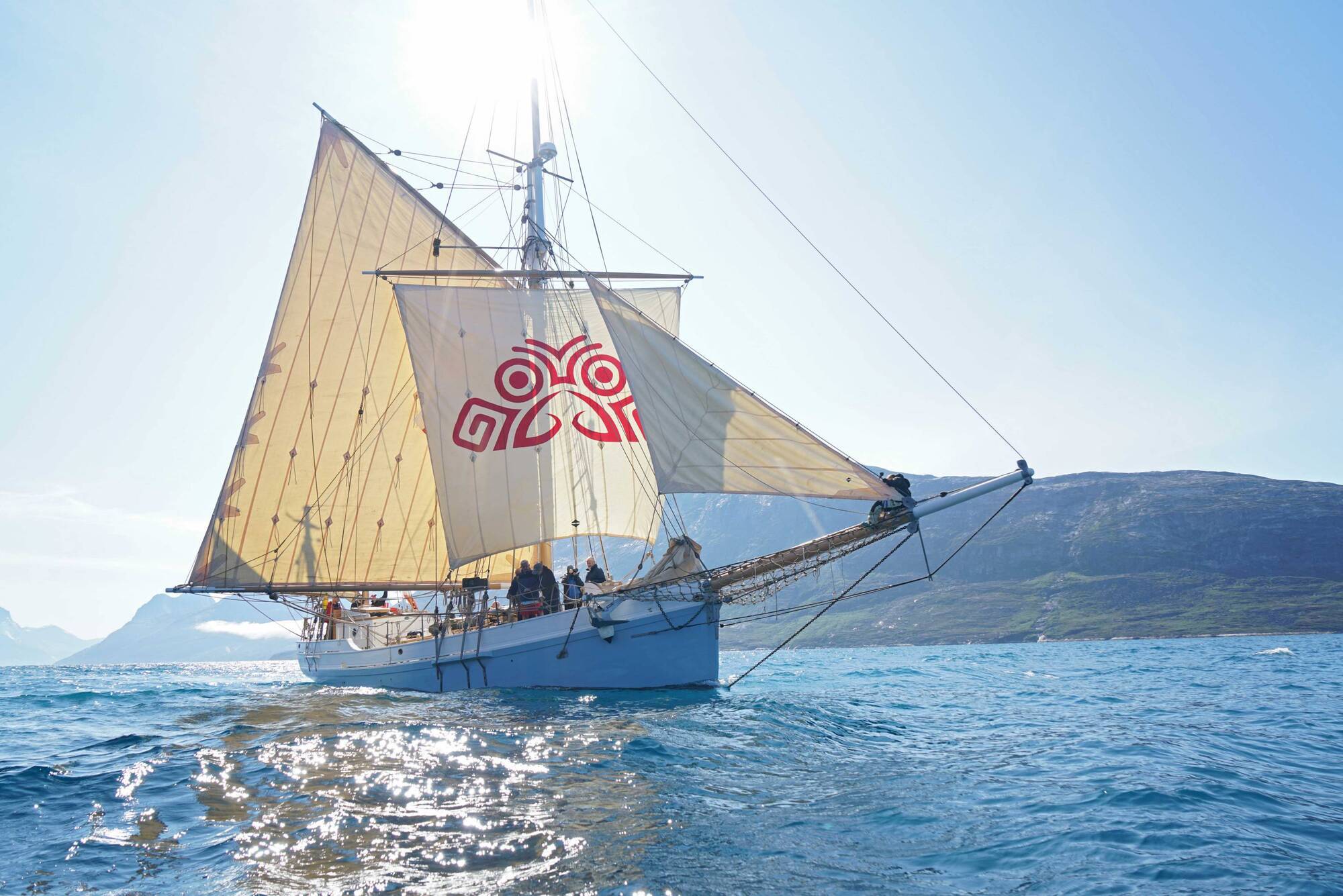 Ilen sets sail on voyage to bring seafaring traditions to the modern age