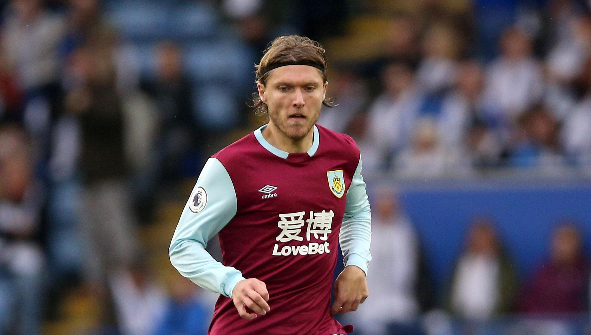 Jeff Hendrick secures four-year deal at Newcastle