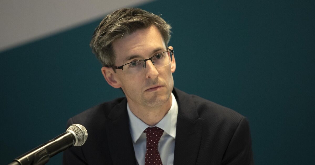 Alison O'Connor: How does Dr Ronan Glynn stick it?