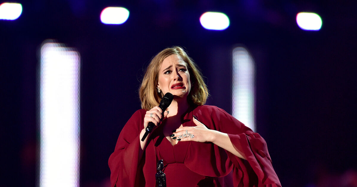 Masked Adele hard at work on Saturday Night Live preparation