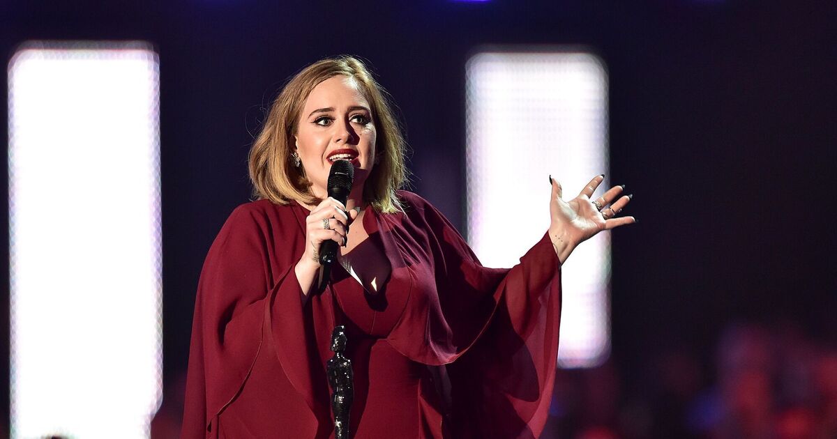 Adele shows off American accent in Saturday Night Live promo