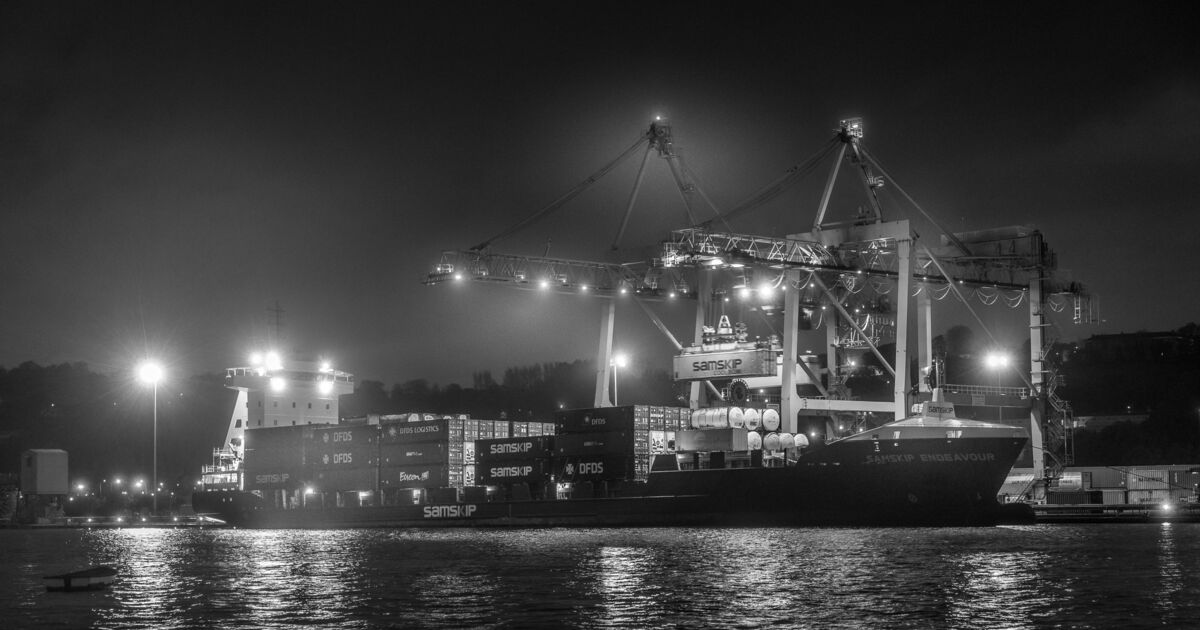 Agri-business giant Cargill aims to fit sails to container ships to cut ...