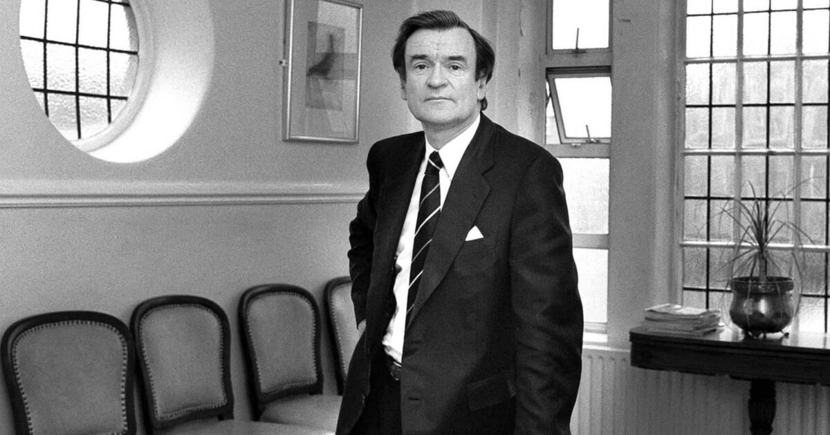 Psychiatrist in the Chair: making a connection with Anthony Clare