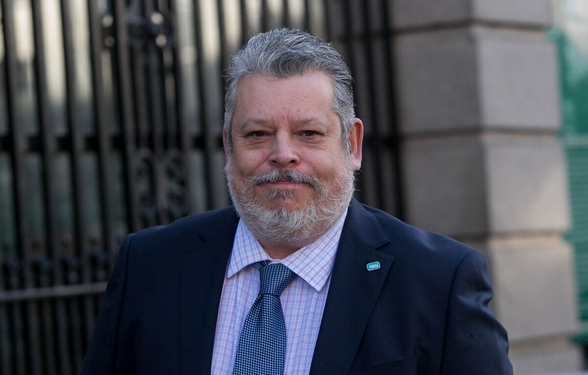 Fórsa: 'Arbitrary' policy of schools staying open during level 5 Covid ...