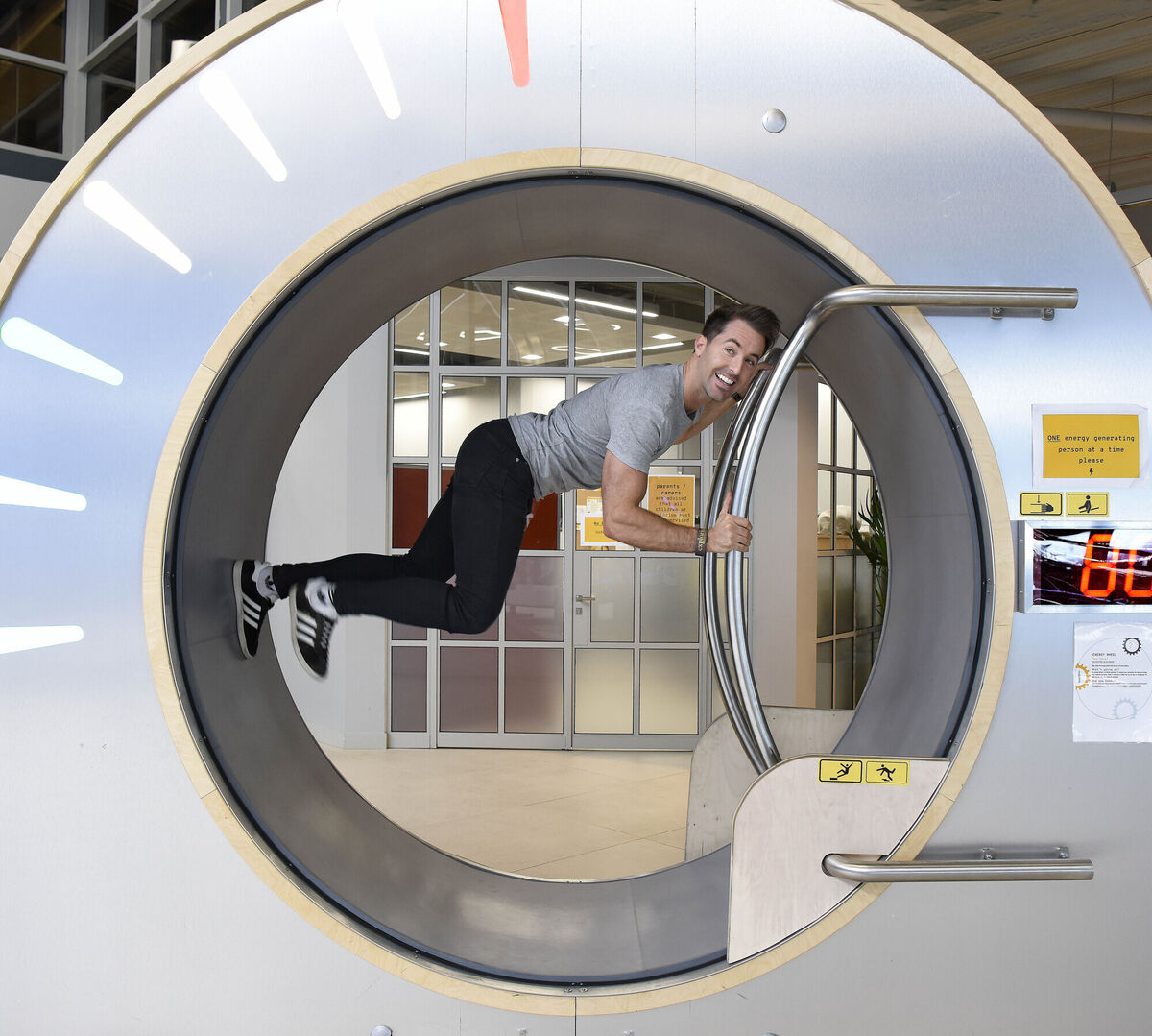 Mark Langtry's five science experiments for kids to try at home