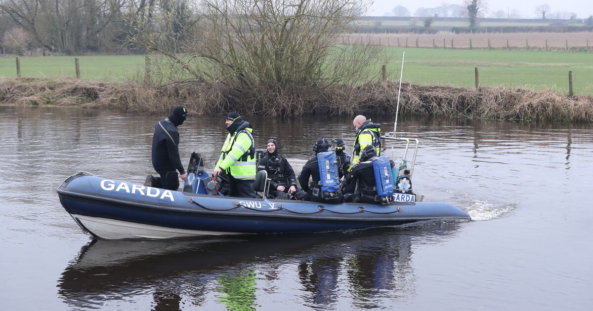 Search continues for father missing after helping son in kayaking incident