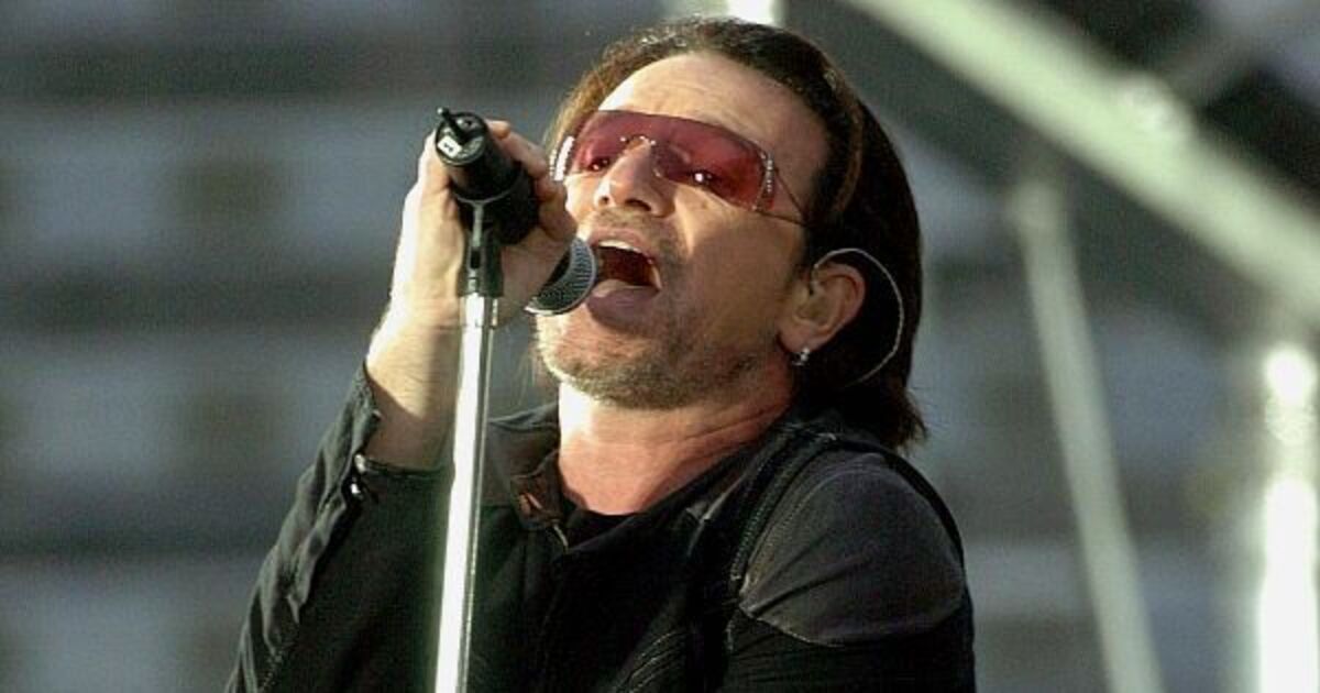 Bono and Chris duet for charity auction
